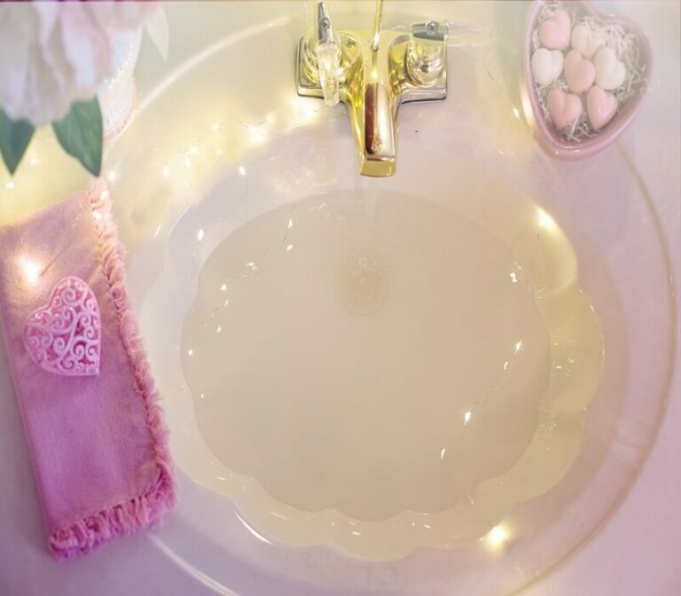 Best Ways How To Remove Yellow Stains from Bathroom Sink